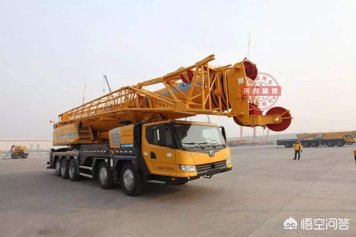 130吨起重机一个台班多少钱？买徐工xct130吨吊车多长时间可以赚回本钱？ - 头条问答