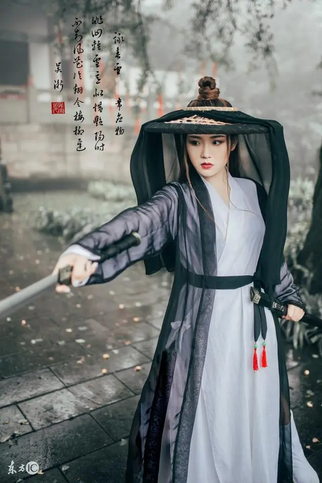 Novel: Now he is just the abandoned son-in-law of the Zhang family, and Qing Lan is the proud ...