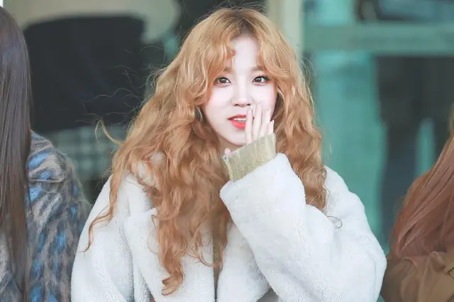 Song Yuqi posted a video of baby dancing, and the latter was quite ...