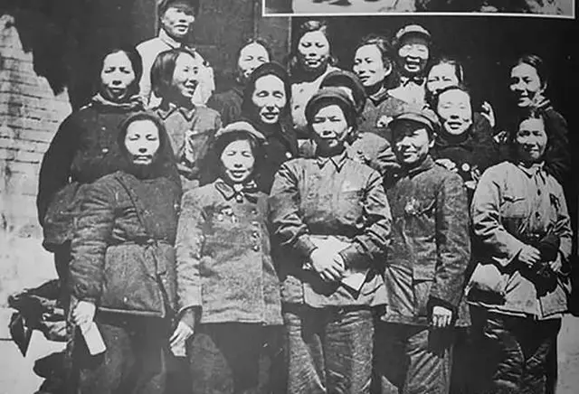 Life and death choice of 3 lists! The Long March of Female Cadres in ...