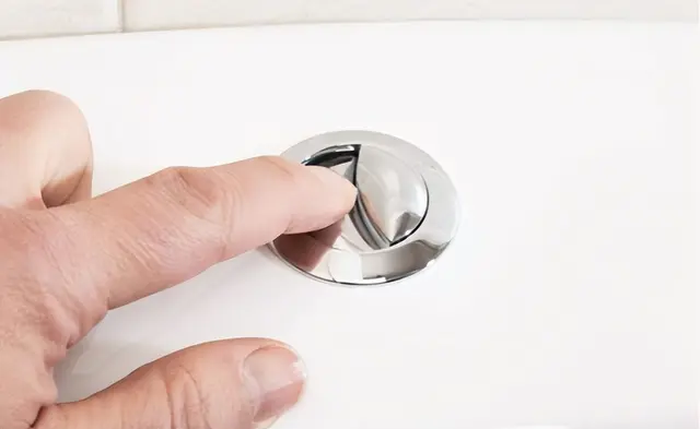 When you go to the bathroom every day, you will find that there are two ...